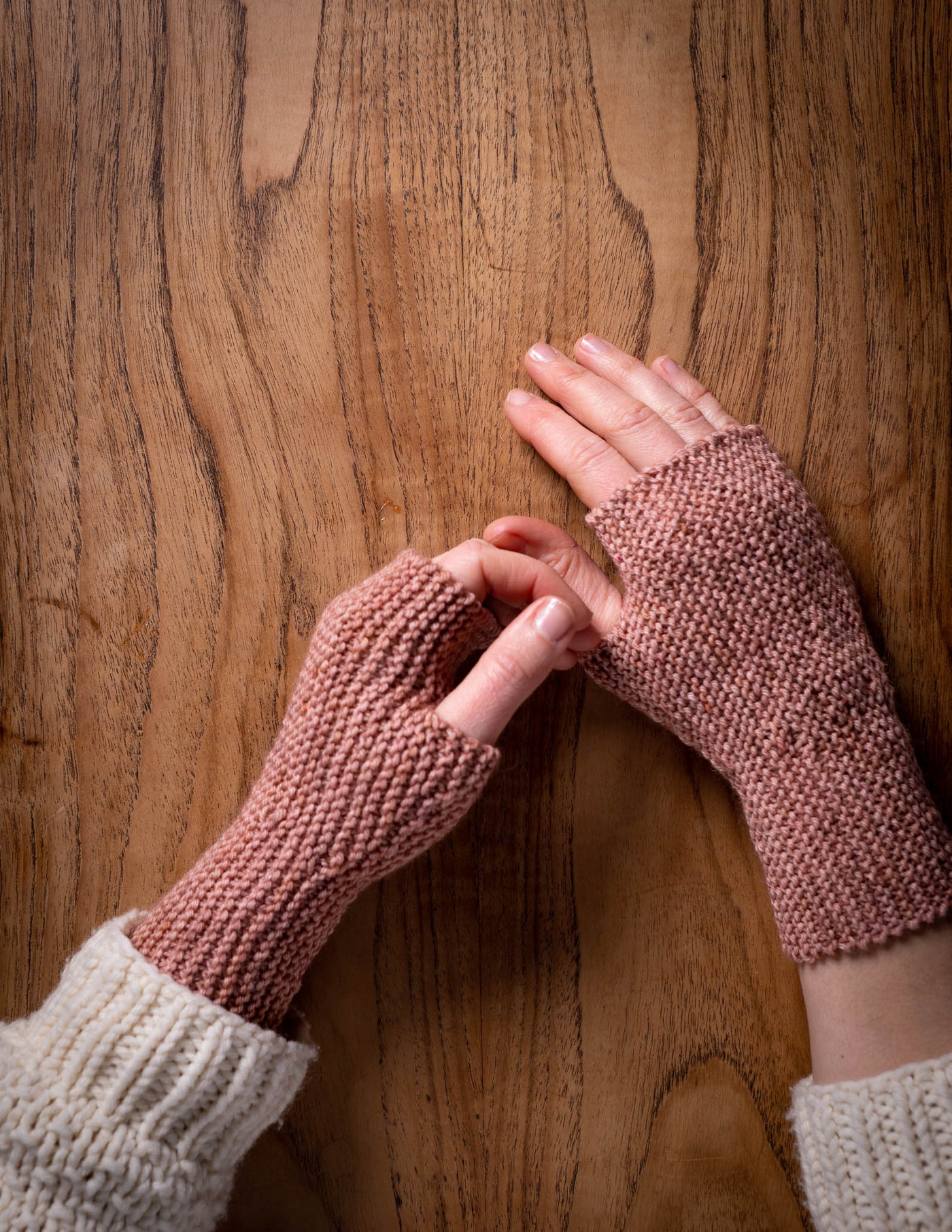 Garter Stitch Mitts - Ysolda
